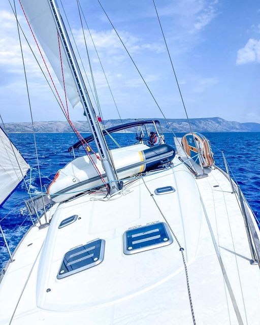 RYA vs IYT Sailing Schemes - What's the Difference?