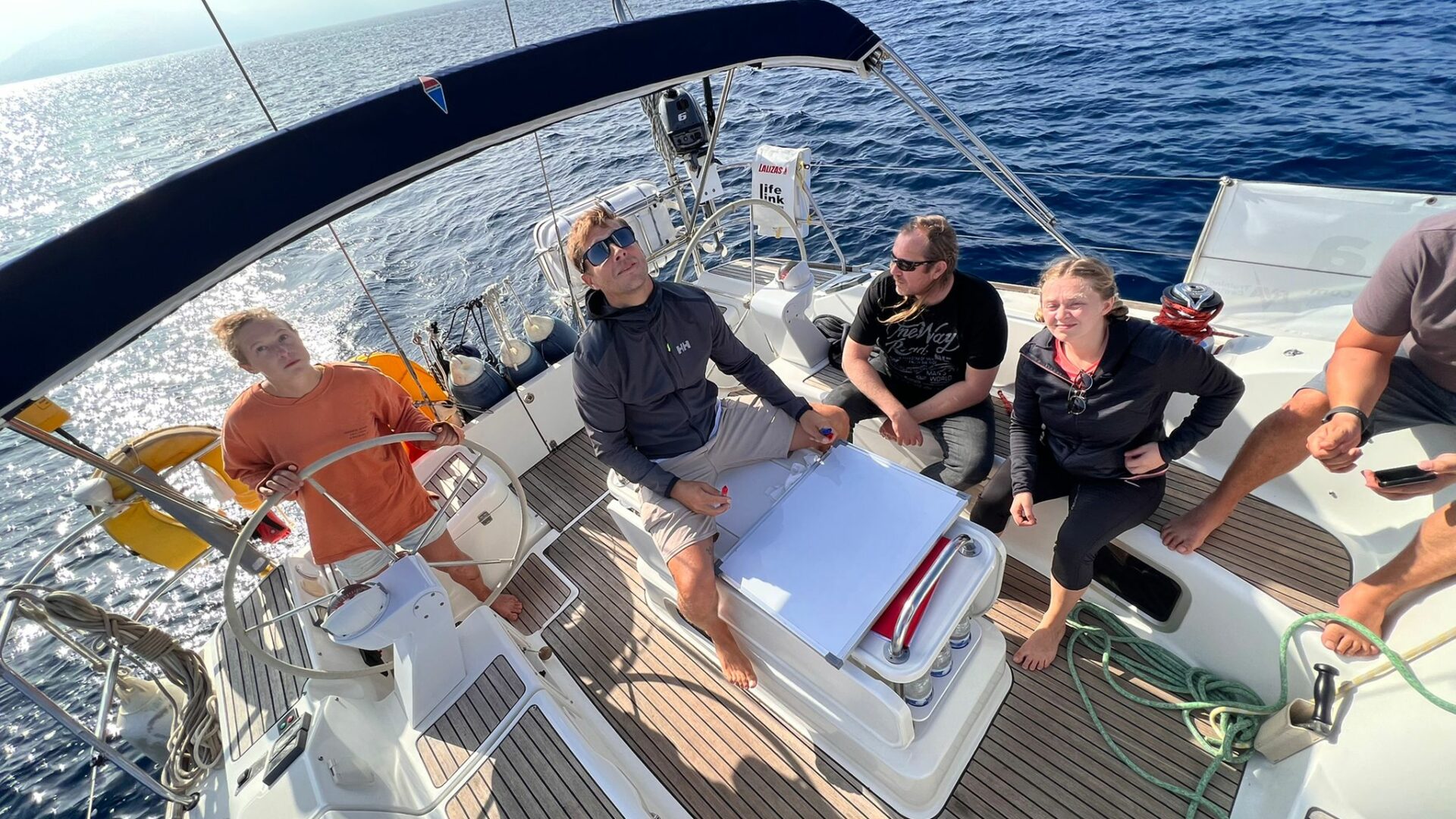 Private family RYA Training course family and friends. Book now!