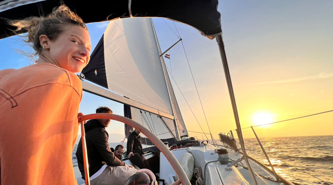 Learn to Sail for Beginners: Your RYA School Adventure 2024